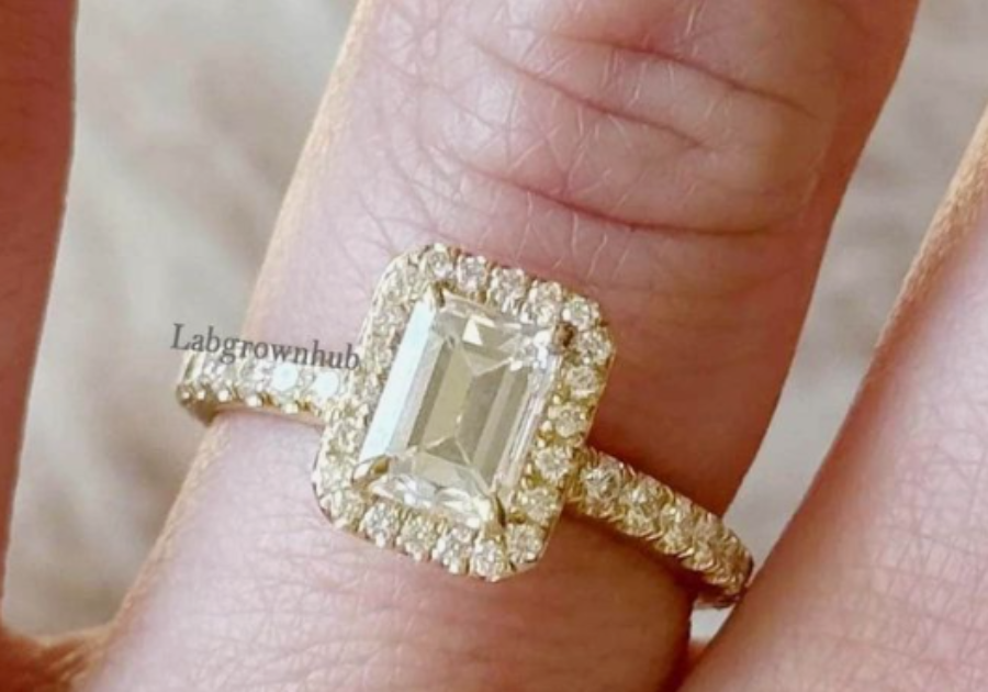 bigger ring than yours – Win Big In The Worlds Biggest Ring Contest!